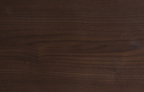 Der Nussbaum – alles Wissenswerte vom Baum bis zum Holz